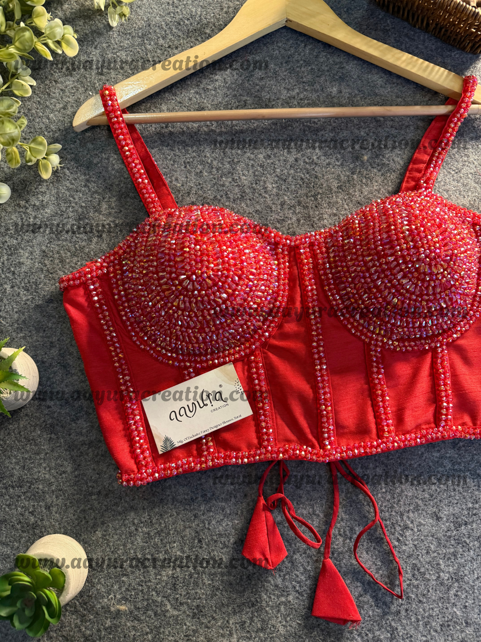 SHARIKA-RED